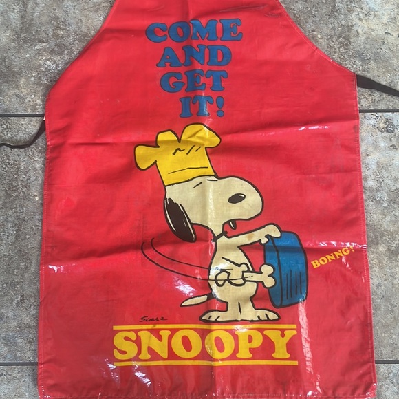 Sari fabrics | Kitchen | Vintage Snoopy Apron 965 | Poshmark